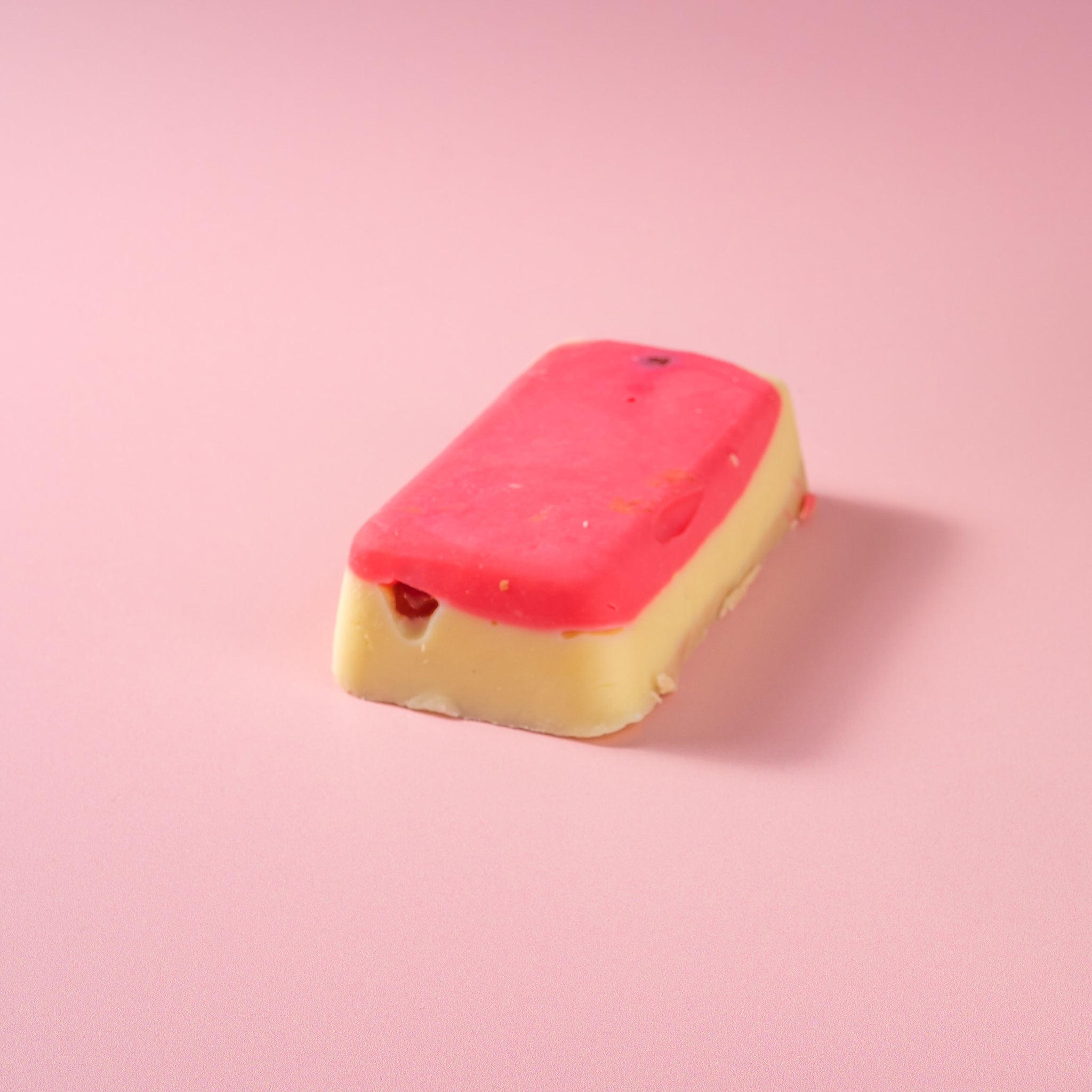 Cherry Bakewell – The Finest Fudge Co.